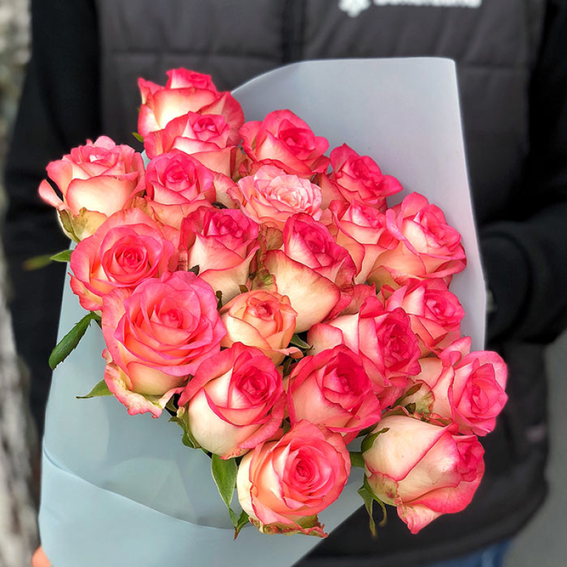 Купити букет 21 троянда Джумілія онлайн — BuketLand